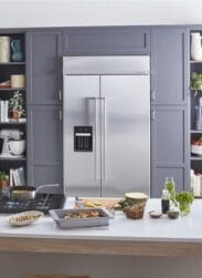 Nevecón Side By Side KitchenAid 832 Lts Acero - USA Electrodomésticos